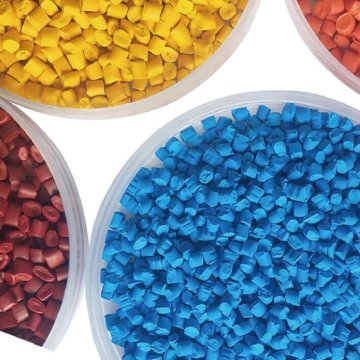 Color masterbatch for high color fastness fiber products